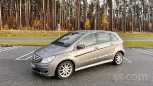 Grey Mercedes-Benz B 180 2006 in Riga, with an engine capacity of 2.00 L and mileage of 314 thousand km for 2500 €, photo 2 on AUTOMOTO.COM.LV