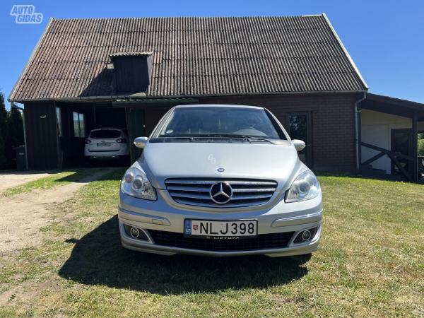Grey Mercedes-Benz B 180 2006 in Mazeikiai, with an engine capacity of 2.00 L and mileage of 197 thousand km for 2300 €, photo 1 on AUTOMOTO.COM.LV