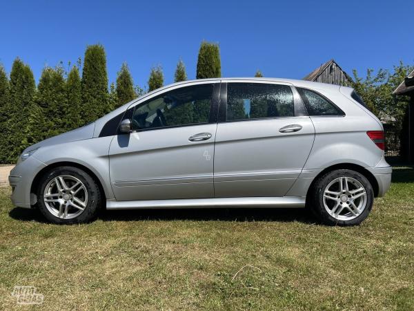 Grey Mercedes-Benz B 180 2006 in Mazeikiai, with an engine capacity of 2.00 L and mileage of 197 thousand km for 2300 €, photo 2 on AUTOMOTO.COM.LV