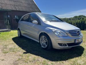 Grey Mercedes-Benz B 180 2006 in Mazeikiai, with an engine capacity of 2.00 L and mileage of 197 thousand km for 2300 €, photo 6 on AUTOMOTO.COM.LV