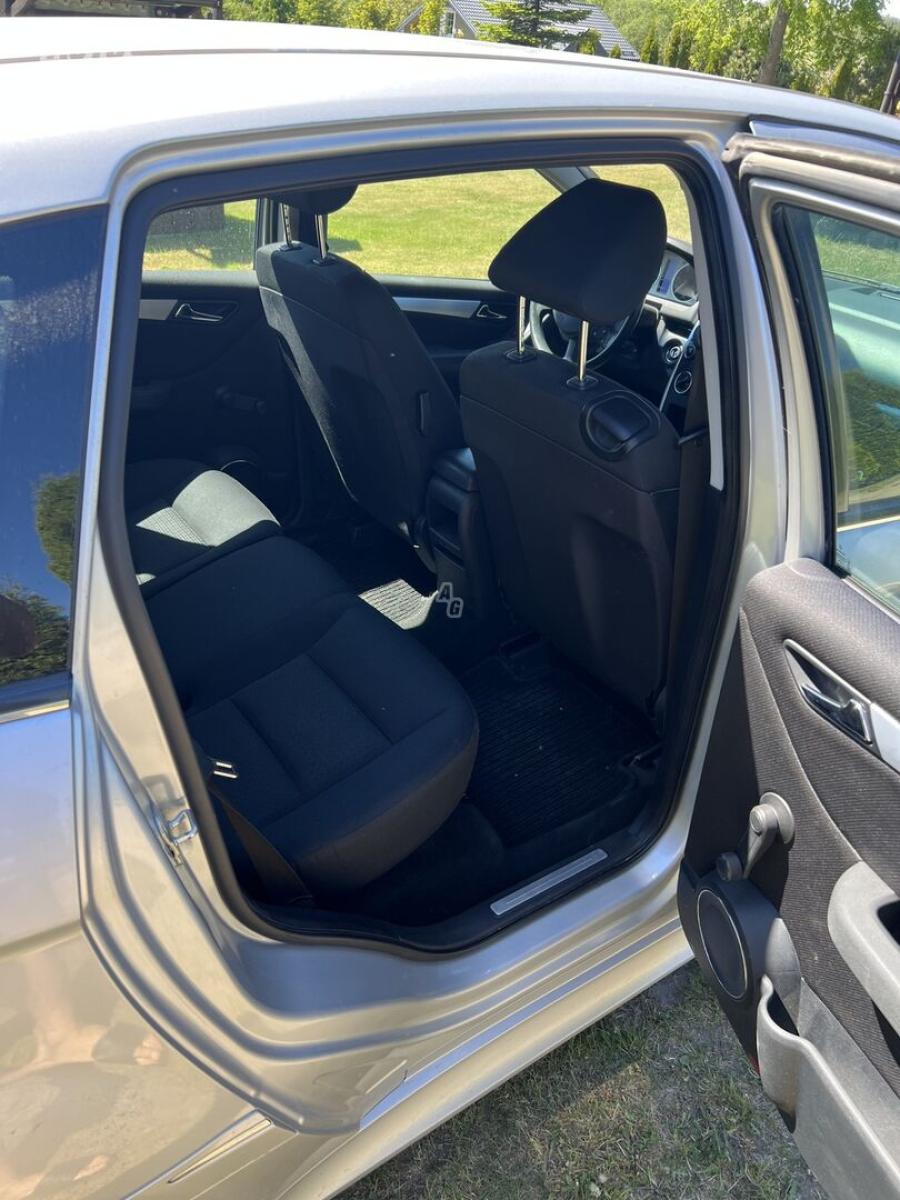 Grey Mercedes-Benz B 180 2006 in Mazeikiai, with an engine capacity of 2.00 L and mileage of 197 thousand km for 2300 €, photo 11 on AUTOMOTO.COM.LV