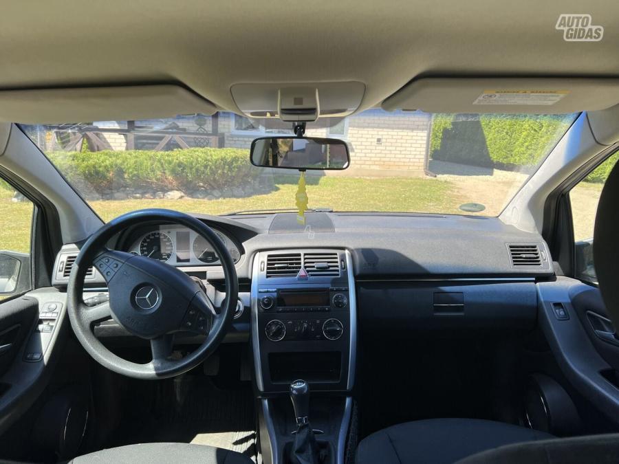 Grey Mercedes-Benz B 180 2006 in Mazeikiai, with an engine capacity of 2.00 L and mileage of 197 thousand km for 2300 €, photo 14 on AUTOMOTO.COM.LV