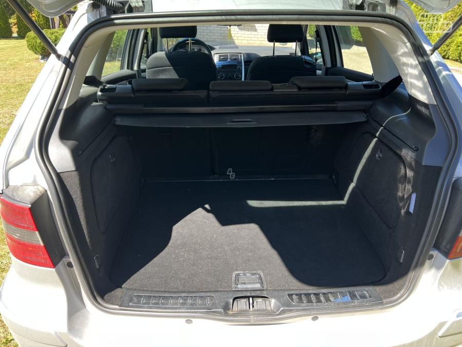 Grey Mercedes-Benz B 180 2006 in Mazeikiai, with an engine capacity of 2.00 L and mileage of 197 thousand km for 2300 €, photo 15 on AUTOMOTO.COM.LV