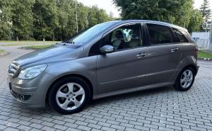 Grey Mercedes-Benz B 180 2006 in Siauliai, with an engine capacity of 2.00 L and mileage of 313 thousand km for 2690 €, photo 4 on AUTOMOTO.COM.LV