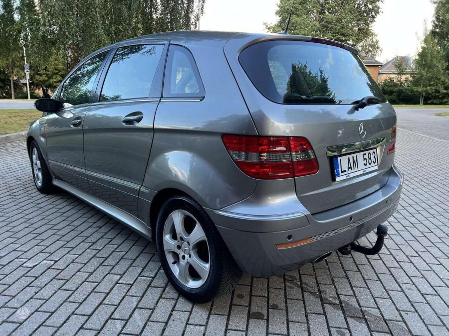 Grey Mercedes-Benz B 180 2006 in Siauliai, with an engine capacity of 2.00 L and mileage of 313 thousand km for 2690 €, photo 12 on AUTOMOTO.COM.LV