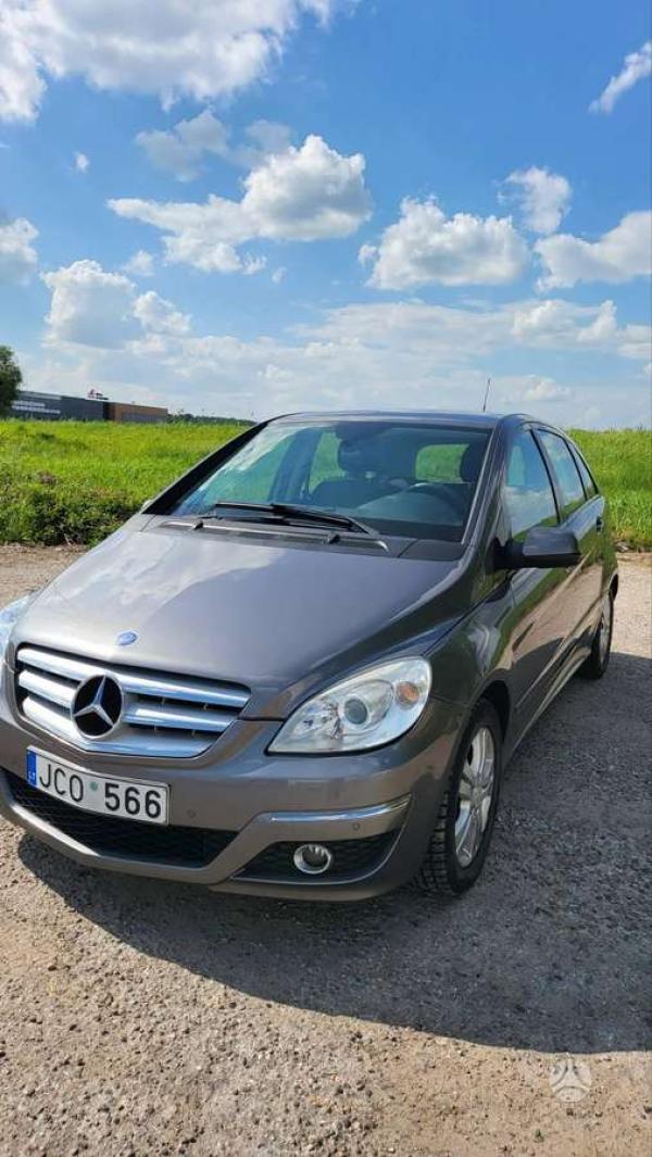 Pelēks Mercedes-Benz B 180 2008 Kauņa, ar dzinēja tilpumu 1.99 L un nobraukumu 200 tūkst. km par 2690 €, foto 1 vietnē AUTOMOTO.COM.LV