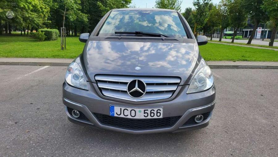 Grey Mercedes-Benz B 180 2008 in Kaunas, with an engine capacity of 1.99 L and mileage of 200 thousand km for 2690 €, photo 4 on AUTOMOTO.COM.LV
