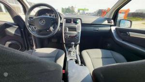 Grey Mercedes-Benz B 180 2008 in Kaunas, with an engine capacity of 1.99 L and mileage of 200 thousand km for 2690 €, photo 9 on AUTOMOTO.COM.LV