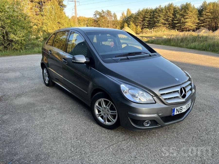 Grey Mercedes-Benz B 180 2008 in Jekabpils, with an engine capacity of 2.00 L and mileage of 169 thousand km for 2900 €, photo 3 on AUTOMOTO.COM.LV