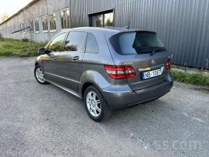 Grey Mercedes-Benz B 180 2008 in Jekabpils, with an engine capacity of 2.00 L and mileage of 169 thousand km for 2900 €, photo 5 on AUTOMOTO.COM.LV