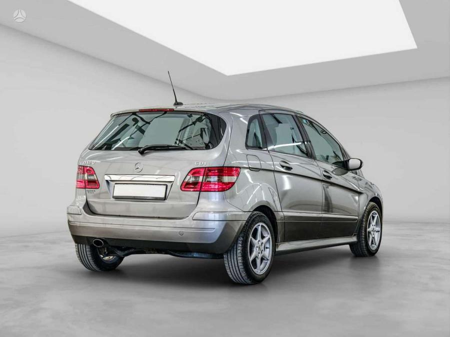 Pelēks Mercedes-Benz B 180 2008 Kauņa, ar dzinēja tilpumu 2.00 L un nobraukumu 222 tūkst. km par 3990 €, foto 4 vietnē AUTOMOTO.COM.LV