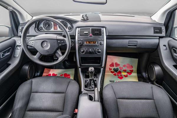 Pelēks Mercedes-Benz B 180 2008 Kauņa, ar dzinēja tilpumu 2.00 L un nobraukumu 222 tūkst. km par 3990 €, foto 7 vietnē AUTOMOTO.COM.LV