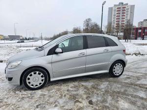 Pelēks Mercedes-Benz B 180 2009 Kauņa, ar dzinēja tilpumu 1.99 L un nobraukumu 288 tūkst. km par 3550 €, foto 4 vietnē AUTOMOTO.COM.LV