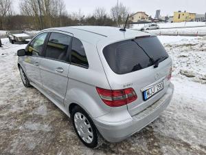 Pelēks Mercedes-Benz B 180 2009 Kauņa, ar dzinēja tilpumu 1.99 L un nobraukumu 288 tūkst. km par 3550 €, foto 7 vietnē AUTOMOTO.COM.LV