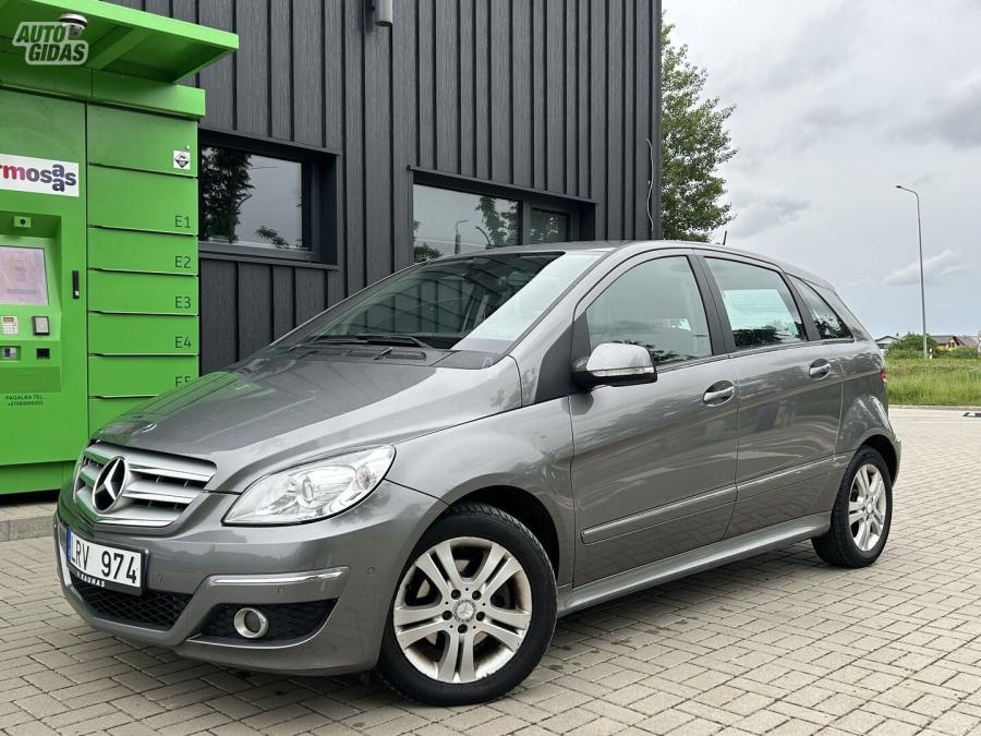 Pelēks Mercedes-Benz B 180 2009 Kauņa, ar dzinēja tilpumu 2.00 L un nobraukumu 270 tūkst. km par 1850 €, foto 1 vietnē AUTOMOTO.COM.LV