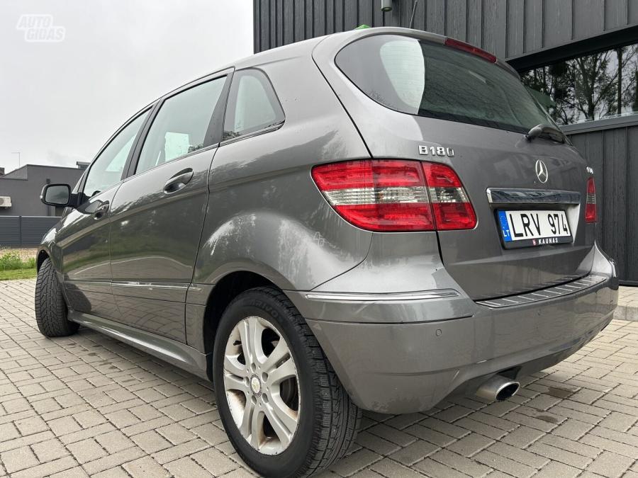 Pelēks Mercedes-Benz B 180 2009 Kauņa, ar dzinēja tilpumu 2.00 L un nobraukumu 270 tūkst. km par 1850 €, foto 5 vietnē AUTOMOTO.COM.LV