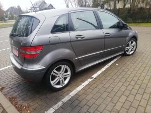 Grey Mercedes-Benz B 180 2010 in Kaunas, with an engine capacity of 1.99 L and mileage of 215 thousand km for 2750 €, photo 4 on AUTOMOTO.COM.LV