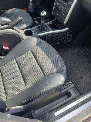 Grey Mercedes-Benz B 180 2010 in Marijampole, with an engine capacity of 1.99 L and mileage of 124 thousand km for 3800 €, photo 8 on AUTOMOTO.COM.LV
