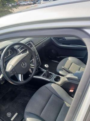 Grey Mercedes-Benz B 180 2010 in Marijampole, with an engine capacity of 1.99 L and mileage of 124 thousand km for 3800 €, photo 15 on AUTOMOTO.COM.LV