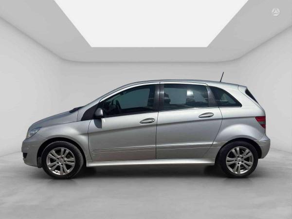 Grey Mercedes-Benz B 180 2011 in Kaunas, with an engine capacity of 0.00 L and mileage of 211 thousand km for 4390 €, photo 3 on AUTOMOTO.COM.LV