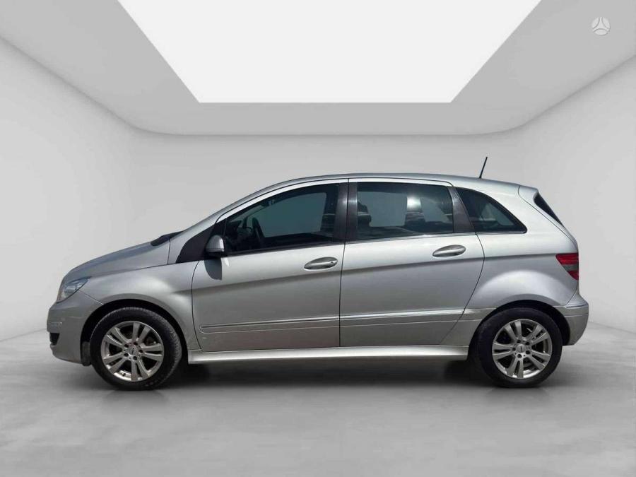 Pelēks Mercedes-Benz B 180 2011 Kauņa, ar dzinēja tilpumu 0.00 L un nobraukumu 211 tūkst. km par 4390 €, foto 4 vietnē AUTOMOTO.COM.LV