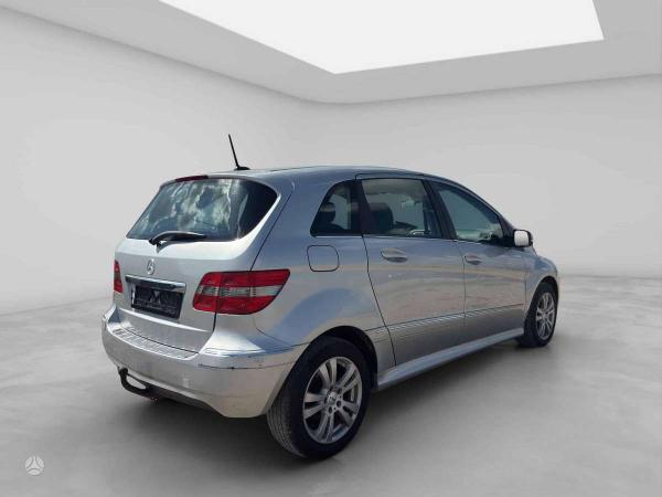 Grey Mercedes-Benz B 180 2011 in Kaunas, with an engine capacity of 0.00 L and mileage of 211 thousand km for 4390 €, photo 6 on AUTOMOTO.COM.LV