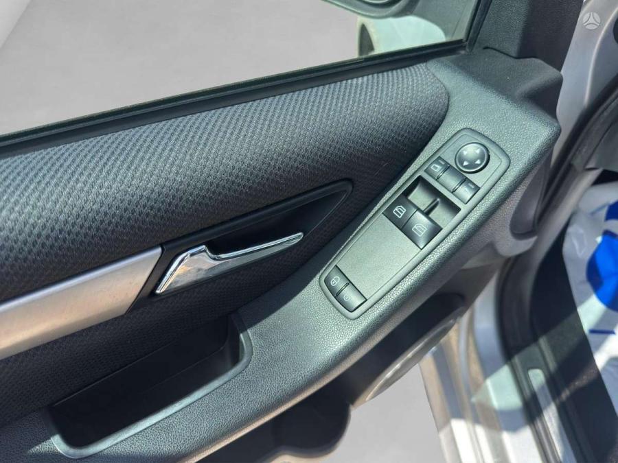 Pelēks Mercedes-Benz B 180 2011 Kauņa, ar dzinēja tilpumu 0.00 L un nobraukumu 211 tūkst. km par 4390 €, foto 12 vietnē AUTOMOTO.COM.LV