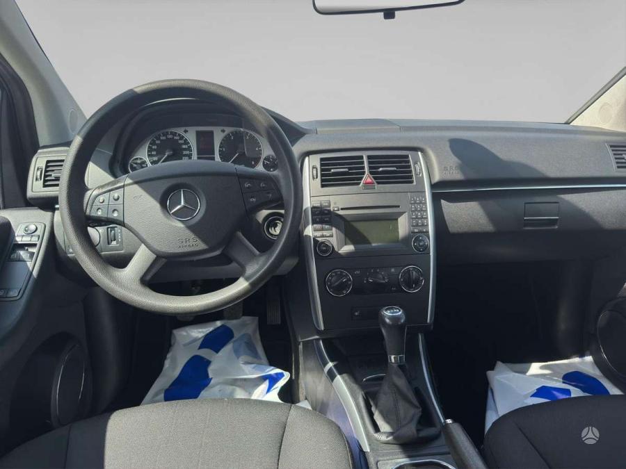 Pelēks Mercedes-Benz B 180 2011 Kauņa, ar dzinēja tilpumu 0.00 L un nobraukumu 211 tūkst. km par 4390 €, foto 14 vietnē AUTOMOTO.COM.LV