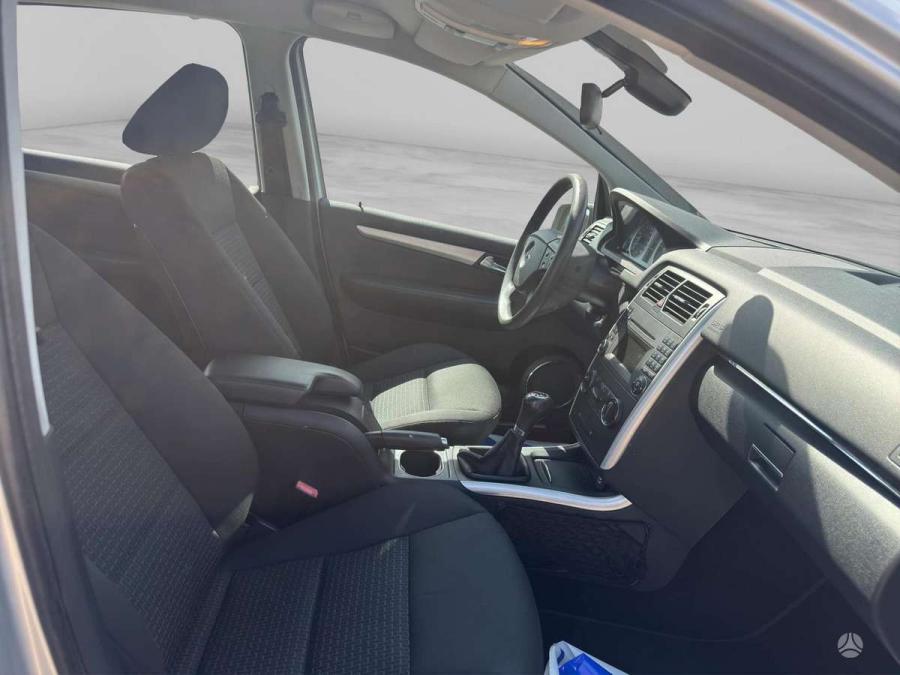 Pelēks Mercedes-Benz B 180 2011 Kauņa, ar dzinēja tilpumu 0.00 L un nobraukumu 211 tūkst. km par 4390 €, foto 18 vietnē AUTOMOTO.COM.LV