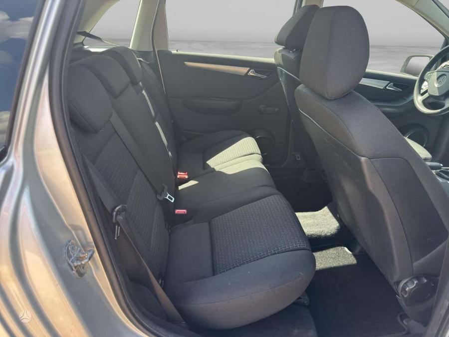 Pelēks Mercedes-Benz B 180 2011 Kauņa, ar dzinēja tilpumu 0.00 L un nobraukumu 211 tūkst. km par 4390 €, foto 19 vietnē AUTOMOTO.COM.LV