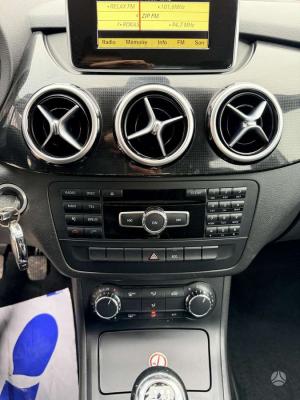 Pelēks Mercedes-Benz B 180 2012 Tauragė, ar dzinēja tilpumu 1.80 L un nobraukumu 239 tūkst. km par 5499 €, foto 21 vietnē AUTOMOTO.COM.LV