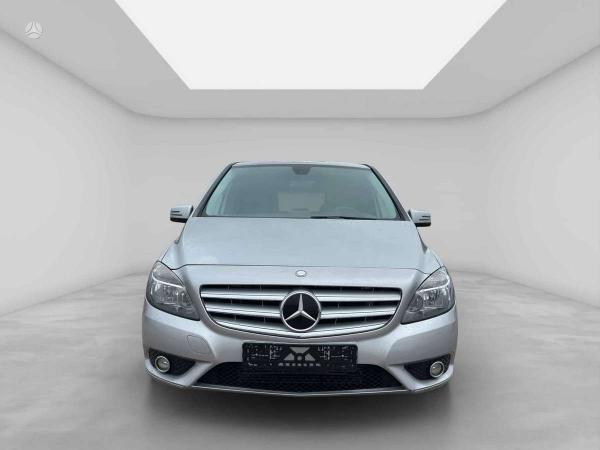 Pelēks Mercedes-Benz B 180 2012 Kauņa, ar dzinēja tilpumu 1.80 L un nobraukumu 270 tūkst. km par 5490 €, foto 2 vietnē AUTOMOTO.COM.LV