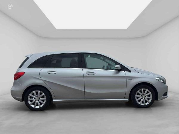 Grey Mercedes-Benz B 180 2012 in Kaunas, with an engine capacity of 1.80 L and mileage of 270 thousand km for 5490 €, photo 7 on AUTOMOTO.COM.LV