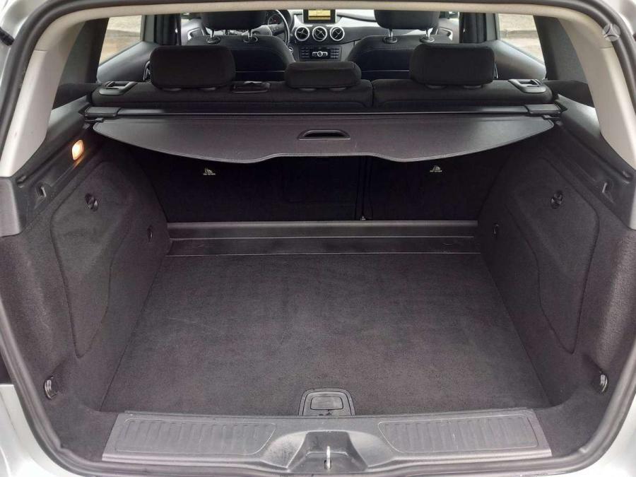 Grey Mercedes-Benz B 180 2012 in Ukmerge, with an engine capacity of 1.60 L and mileage of 255 thousand km for 6250 €, photo 15 on AUTOMOTO.COM.LV