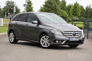Grey Mercedes-Benz B 180 2012 in Jelgava, with an engine capacity of 1.60 L and mileage of 65 thousand km for 7350 €, photo 4 on AUTOMOTO.COM.LV