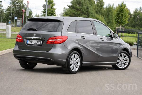 Pelēks Mercedes-Benz B 180 2012 Jelgava, ar dzinēja tilpumu 1.60 L un nobraukumu 65 tūkst. km par 7350 €, foto 4 vietnē AUTOMOTO.COM.LV