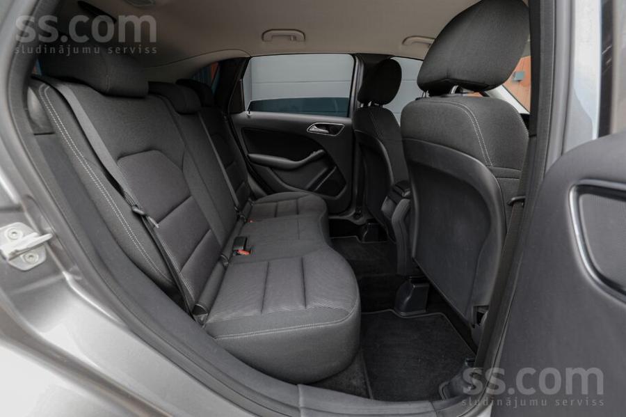 Grey Mercedes-Benz B 180 2012 in Jelgava, with an engine capacity of 1.60 L and mileage of 65 thousand km for 7350 €, photo 12 on AUTOMOTO.COM.LV