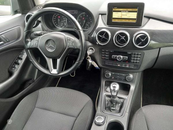 Grey Mercedes-Benz B 180 2012 in Ukmerge, with an engine capacity of 1.60 L and mileage of 255 thousand km for 5950 €, photo 10 on AUTOMOTO.COM.LV