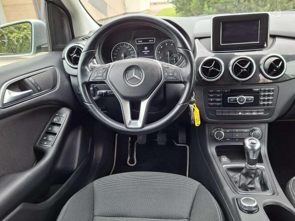 Pelēks Mercedes-Benz B 180 2012 Ukmergė, ar dzinēja tilpumu 1.60 L un nobraukumu 26 tūkst. km par 5500 €, foto 6 vietnē AUTOMOTO.COM.LV