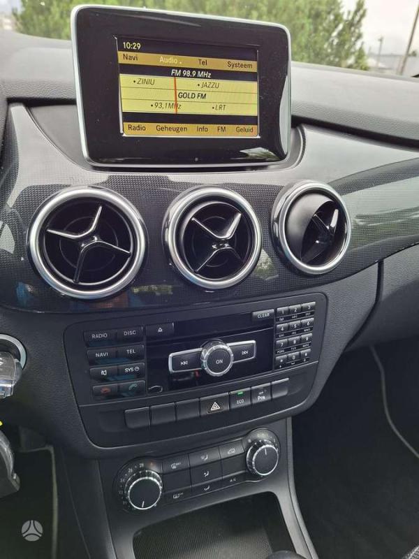 Pelēks Mercedes-Benz B 180 2012 Ukmergė, ar dzinēja tilpumu 1.60 L un nobraukumu 26 tūkst. km par 5500 €, foto 8 vietnē AUTOMOTO.COM.LV