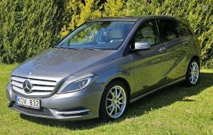 Pelēks Mercedes-Benz B 180 2012 Alīta, ar dzinēja tilpumu 1.80 L un nobraukumu 363 tūkst. km par 5999 €, foto  vietnē AUTOMOTO.COM.LV