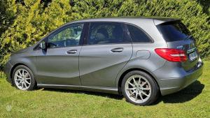 Pelēks Mercedes-Benz B 180 2012 Alīta, ar dzinēja tilpumu 1.80 L un nobraukumu 363 tūkst. km par 5999 €, foto 5 vietnē AUTOMOTO.COM.LV