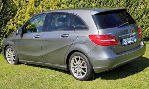Pelēks Mercedes-Benz B 180 2012 Alīta, ar dzinēja tilpumu 1.80 L un nobraukumu 363 tūkst. km par 5999 €, foto 7 vietnē AUTOMOTO.COM.LV