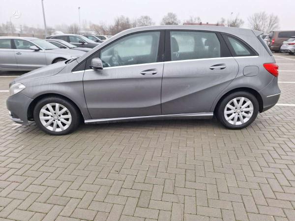 Pelēks Mercedes-Benz B 180 2013 Tauragė, ar dzinēja tilpumu 1.80 L un nobraukumu 234 tūkst. km par 5800 €, foto 4 vietnē AUTOMOTO.COM.LV