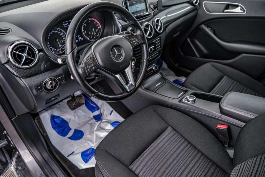 Pelēks Mercedes-Benz B 180 2013 Kauņa, ar dzinēja tilpumu 1.80 L un nobraukumu 250 tūkst. km par 5690 €, foto 6 vietnē AUTOMOTO.COM.LV