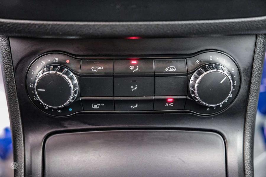 Pelēks Mercedes-Benz B 180 2013 Kauņa, ar dzinēja tilpumu 1.80 L un nobraukumu 250 tūkst. km par 5690 €, foto 21 vietnē AUTOMOTO.COM.LV