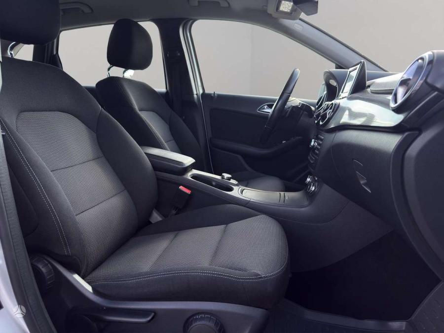 Grey Mercedes-Benz B 180 2013 in Kaunas, with an engine capacity of 1.80 L and mileage of 241 thousand km for 6999 €, photo 9 on AUTOMOTO.COM.LV
