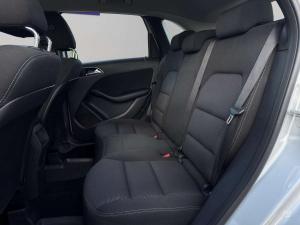 Grey Mercedes-Benz B 180 2013 in Kaunas, with an engine capacity of 1.80 L and mileage of 241 thousand km for 6999 €, photo 12 on AUTOMOTO.COM.LV