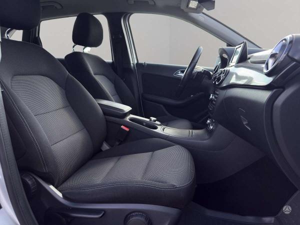 Grey Mercedes-Benz B 180 2013 in Kaunas, with an engine capacity of 1.80 L and mileage of 241 thousand km for 6999 €, photo 8 on AUTOMOTO.COM.LV