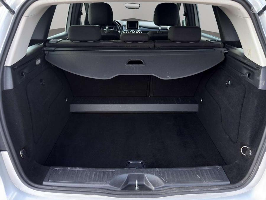 Pelēks Mercedes-Benz B 180 2013 Kauņa, ar dzinēja tilpumu 1.80 L un nobraukumu 241 tūkst. km par 6999 €, foto 11 vietnē AUTOMOTO.COM.LV